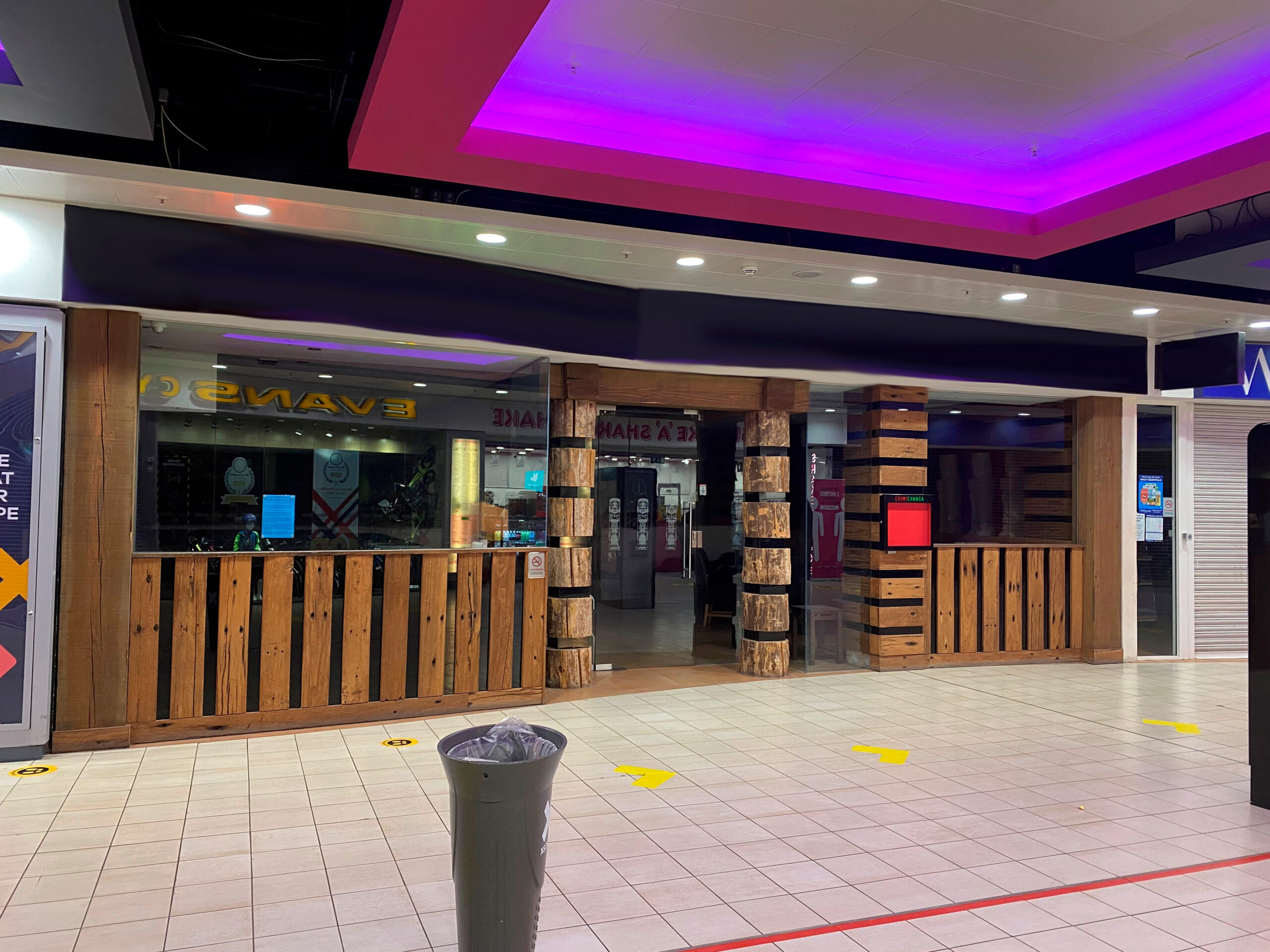 Wing Kingz Restaurant in Milton Keynes - Amico Design